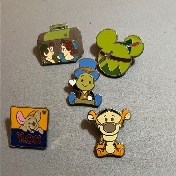 Disney | Accessories | Disney Pintrading Pins Winnie The Pooh And Peter ...